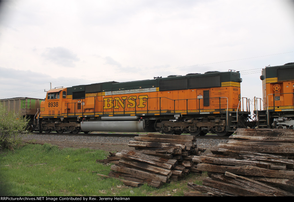 BNSF 8938 (1)